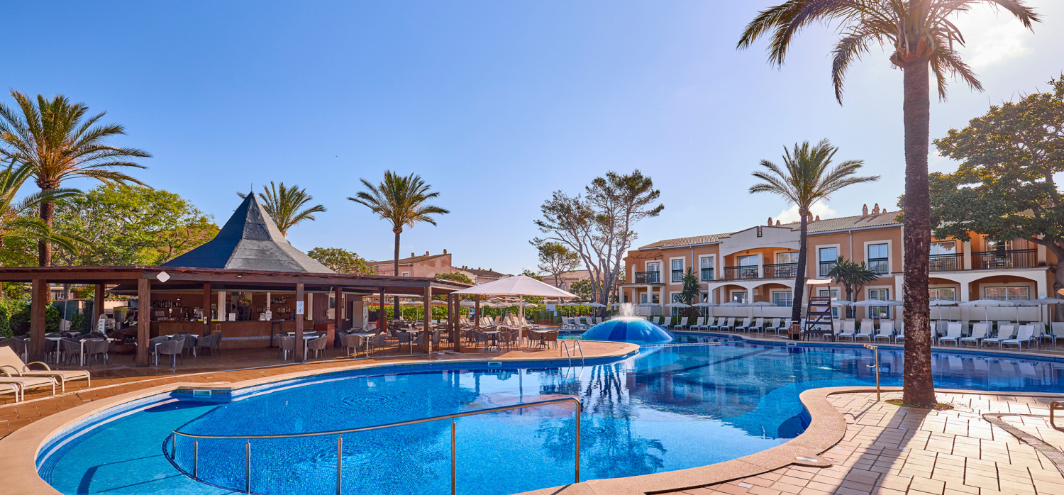 Zafiro Menorca Hotel • 4-star hotel in Cala'n Bosch, Menorca