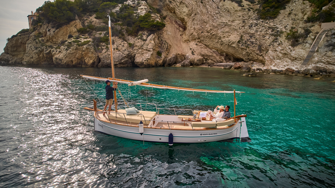 Llaüt | Barco típico de Mallorca | Zafiro Hotels